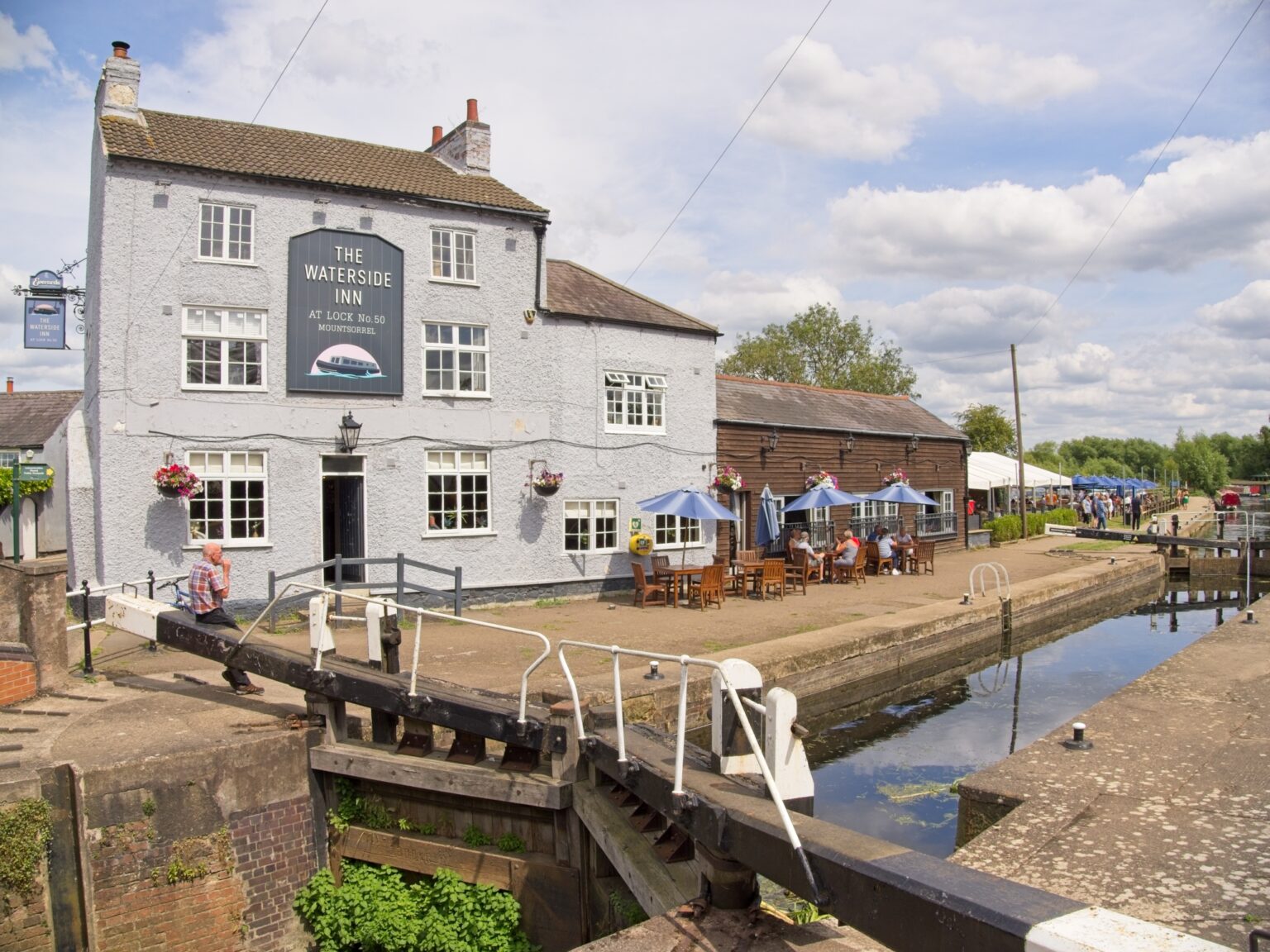 Top 10 Pub Stopovers for Motorhomes in the UK | Free & Easy Stopover ...